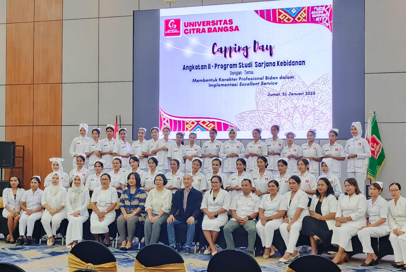 Capping Day, Mahasiswa Kebidanan UCB Diharapkan Punya Karakter ...
